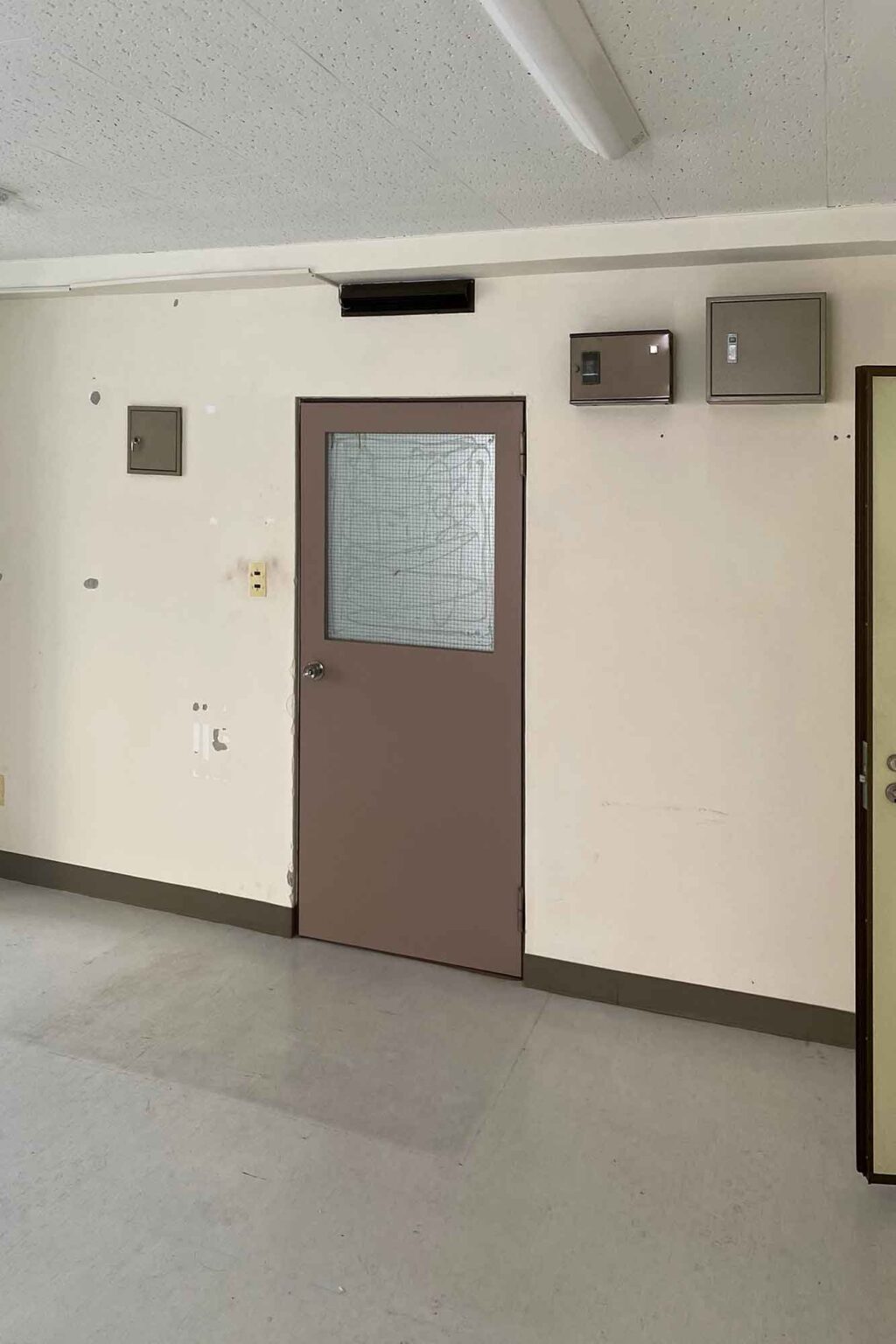 事務所塗装工事 – 株式会社リファイン／Re:fine LTD.新潟東区